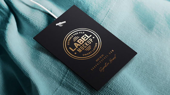 Free Folded Round Neck T-Shirt Mockup PSD - PsFiles