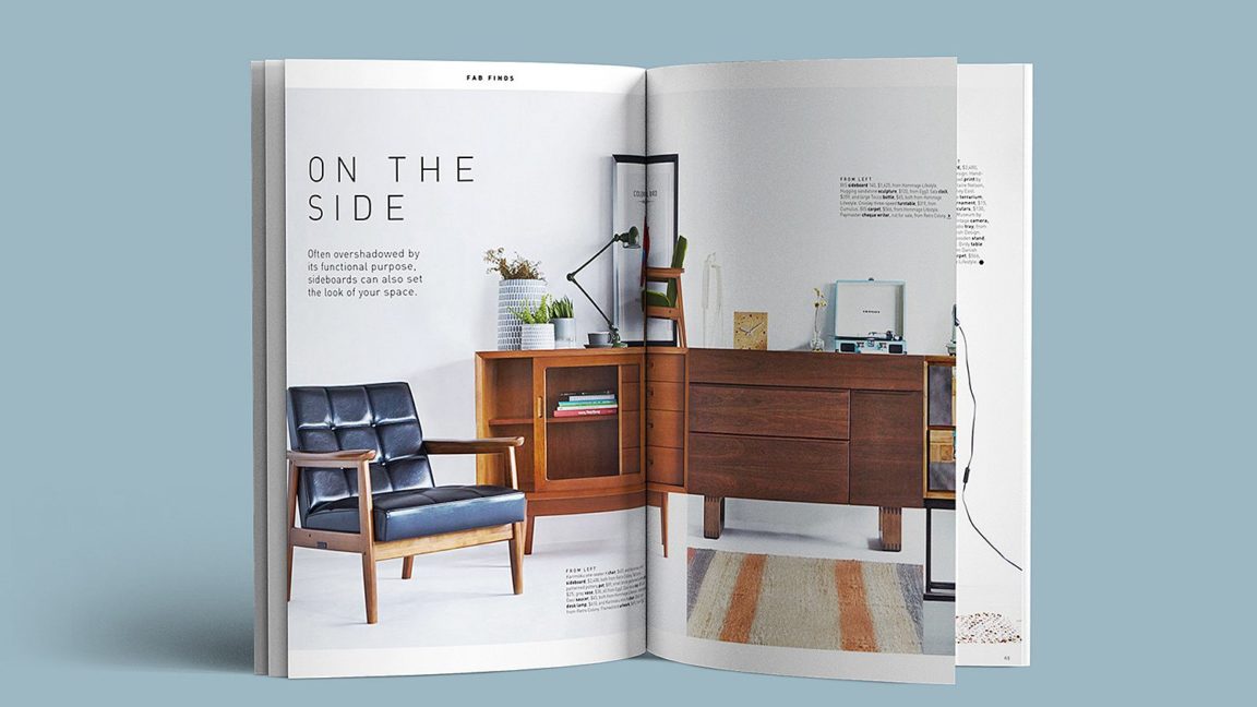 Free Cover / Inner Page Magazine Mockup PSD - PsFiles