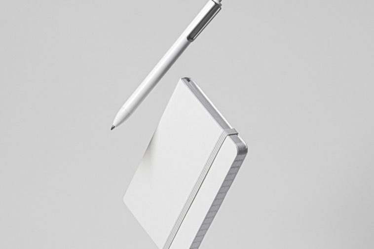 Free Falling Pocket Notebook Mockup PSD - PsFiles