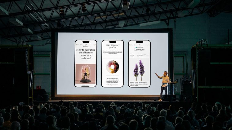 Free Ultra Wide Curved LED Screen Mockup PSD - PsFiles