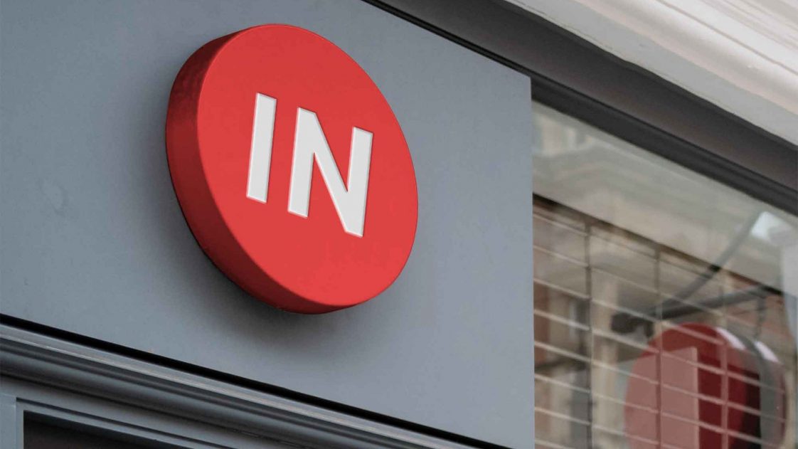 Free Round Logo Sign Mockup Building Wall Mounted - PsFiles