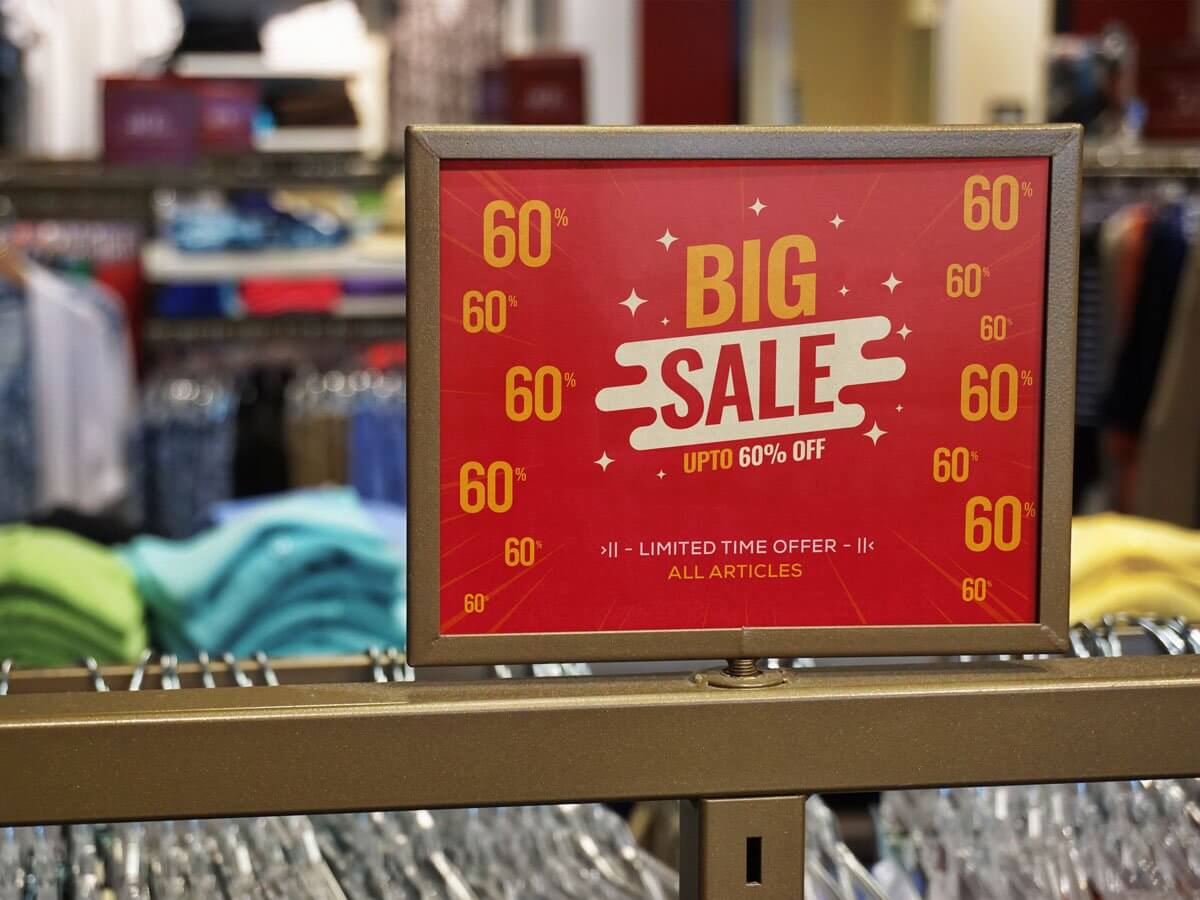 Free Clothing Rack Offer Sale Signage Mockup PSD - PsFiles